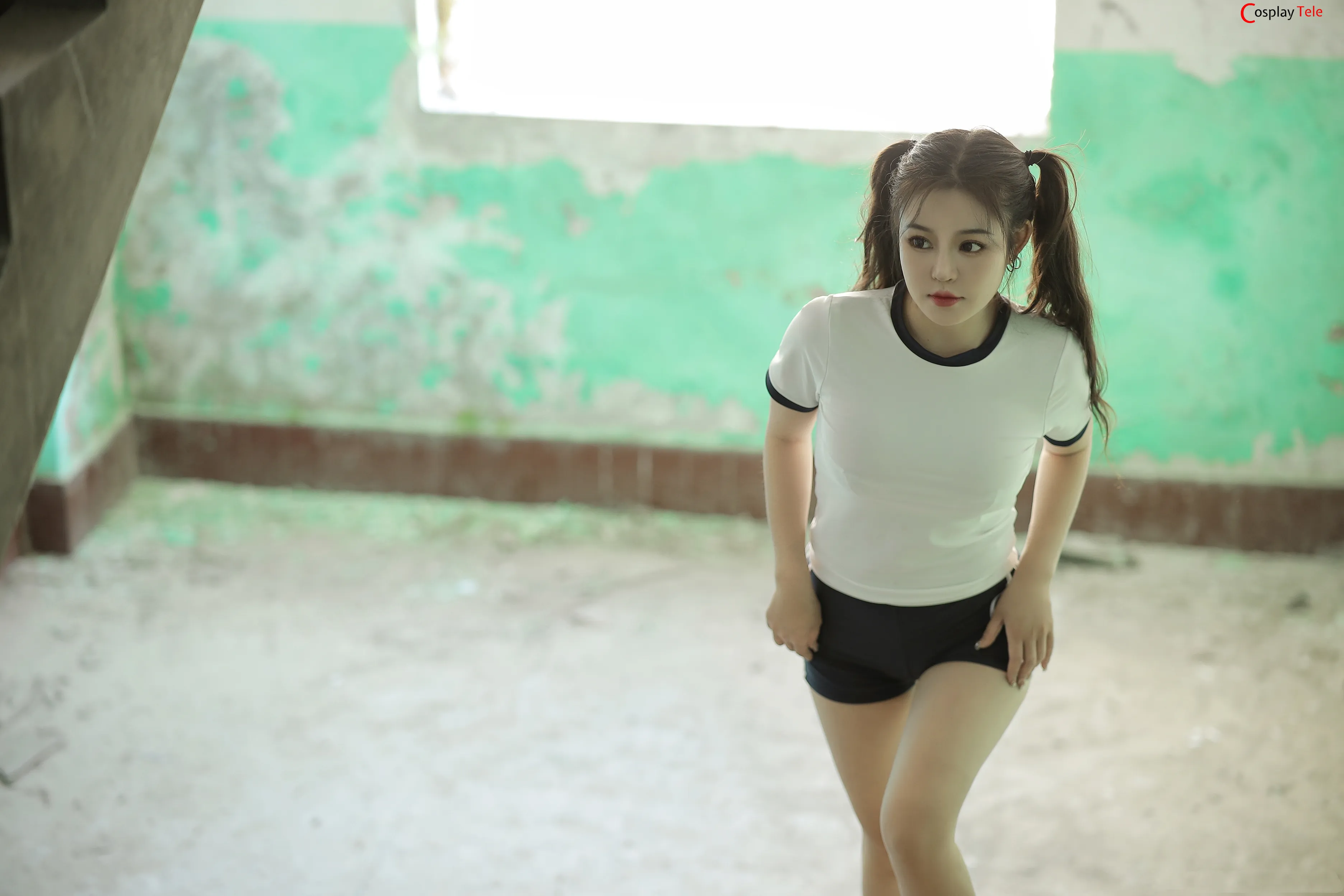 Taonuan222 (桃暖酱) – Ruin “52 photos” | NekoCosplay