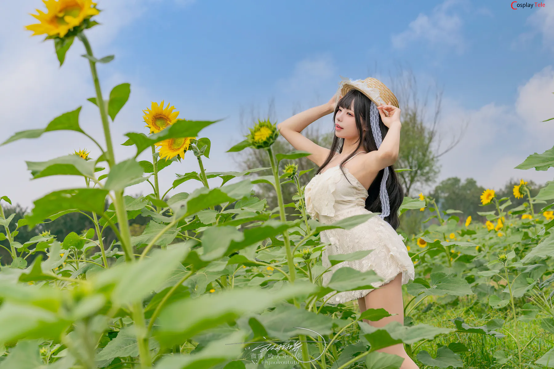 咬一口兔娘ovo (Yaokoututu) – Summer Aoi “74 photos and 1 video” | NekoCosplay